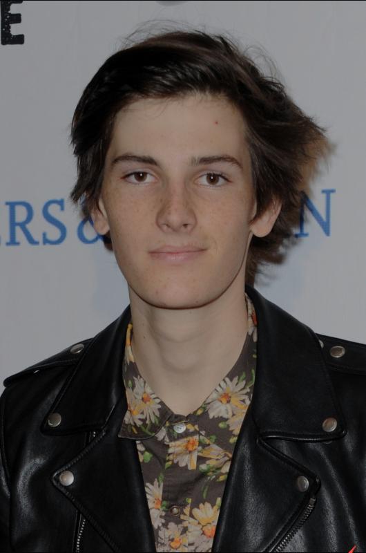 Dylan Brosnan, chad efebico