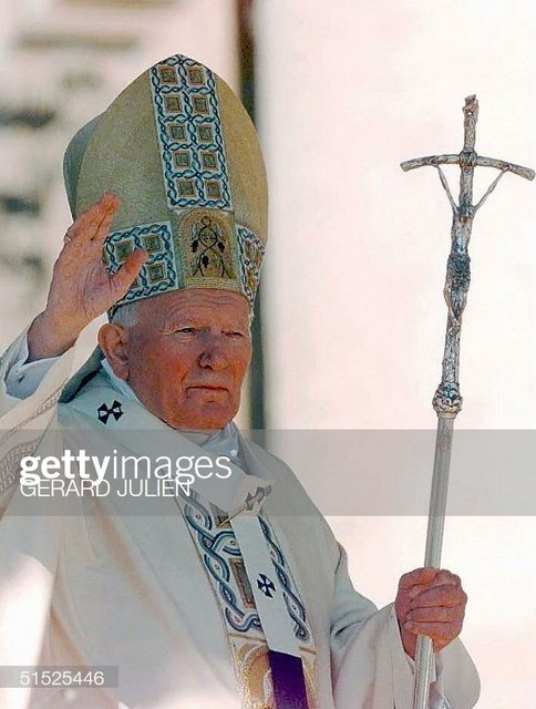Elenco delle MITRE indossate da Papa Benedetto XVI