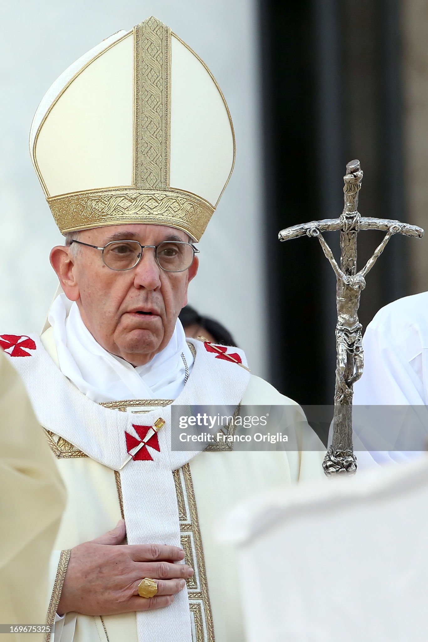 Elenco delle MITRE indossate da Papa Francesco