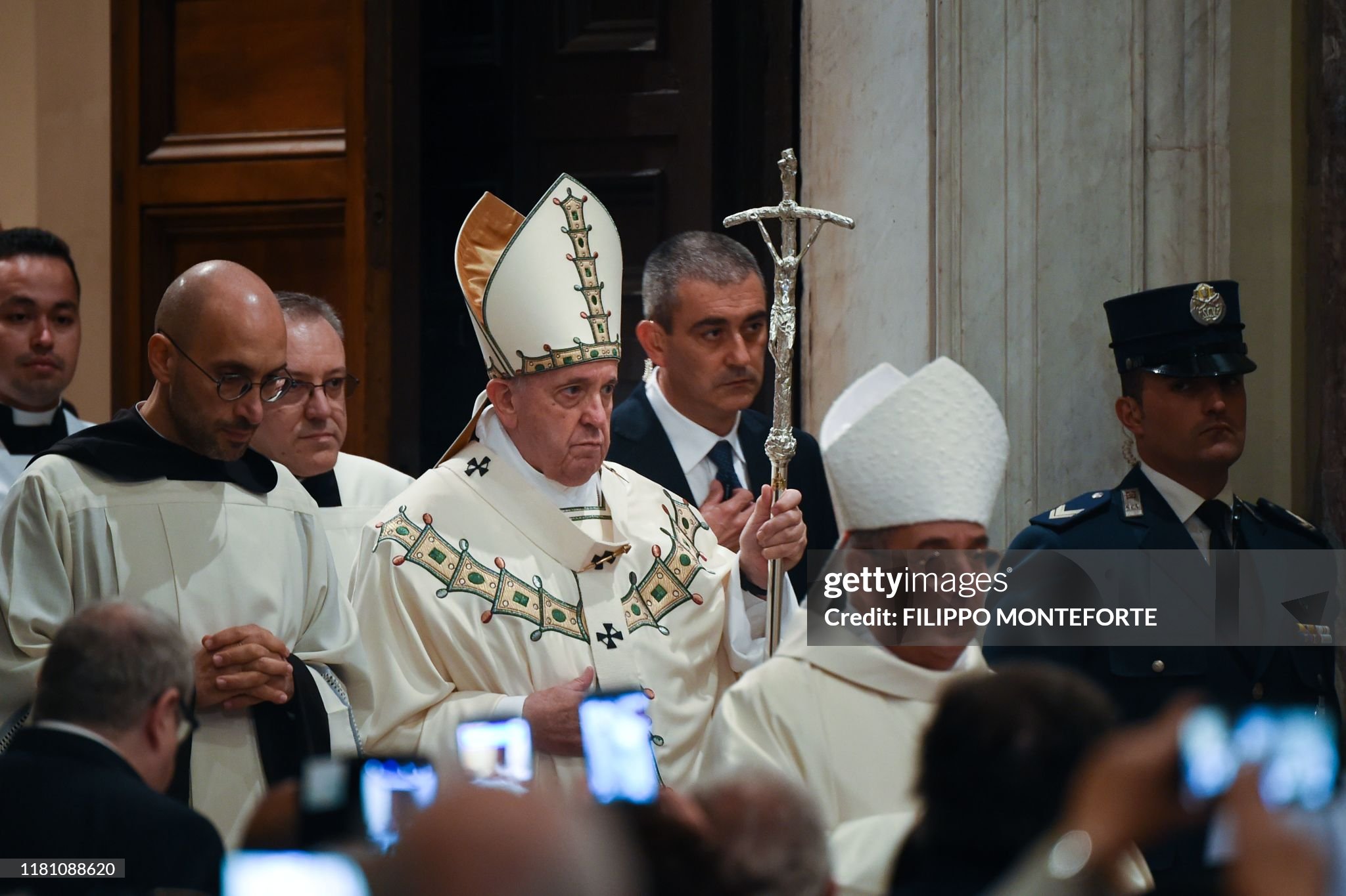 Elenco delle MITRE indossate da Papa Francesco
