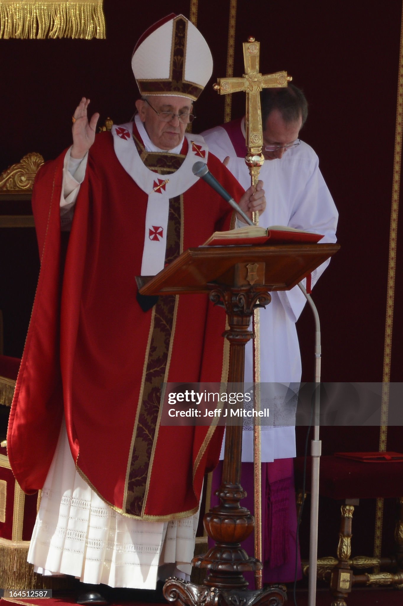 Elenco delle CASULE indossate da Papa Francesco