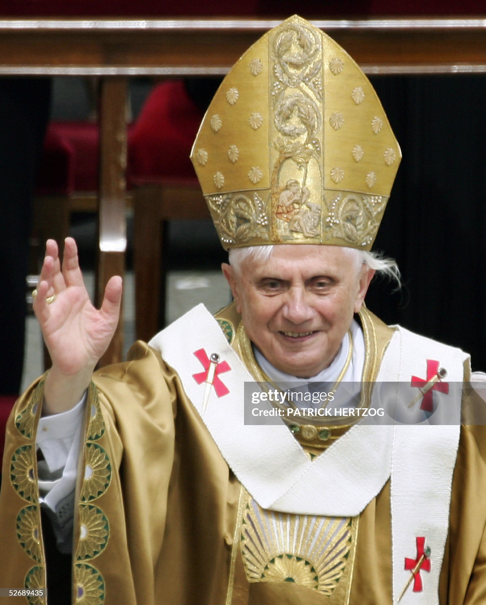 Elenco delle MITRE indossate da Papa Benedetto XVI