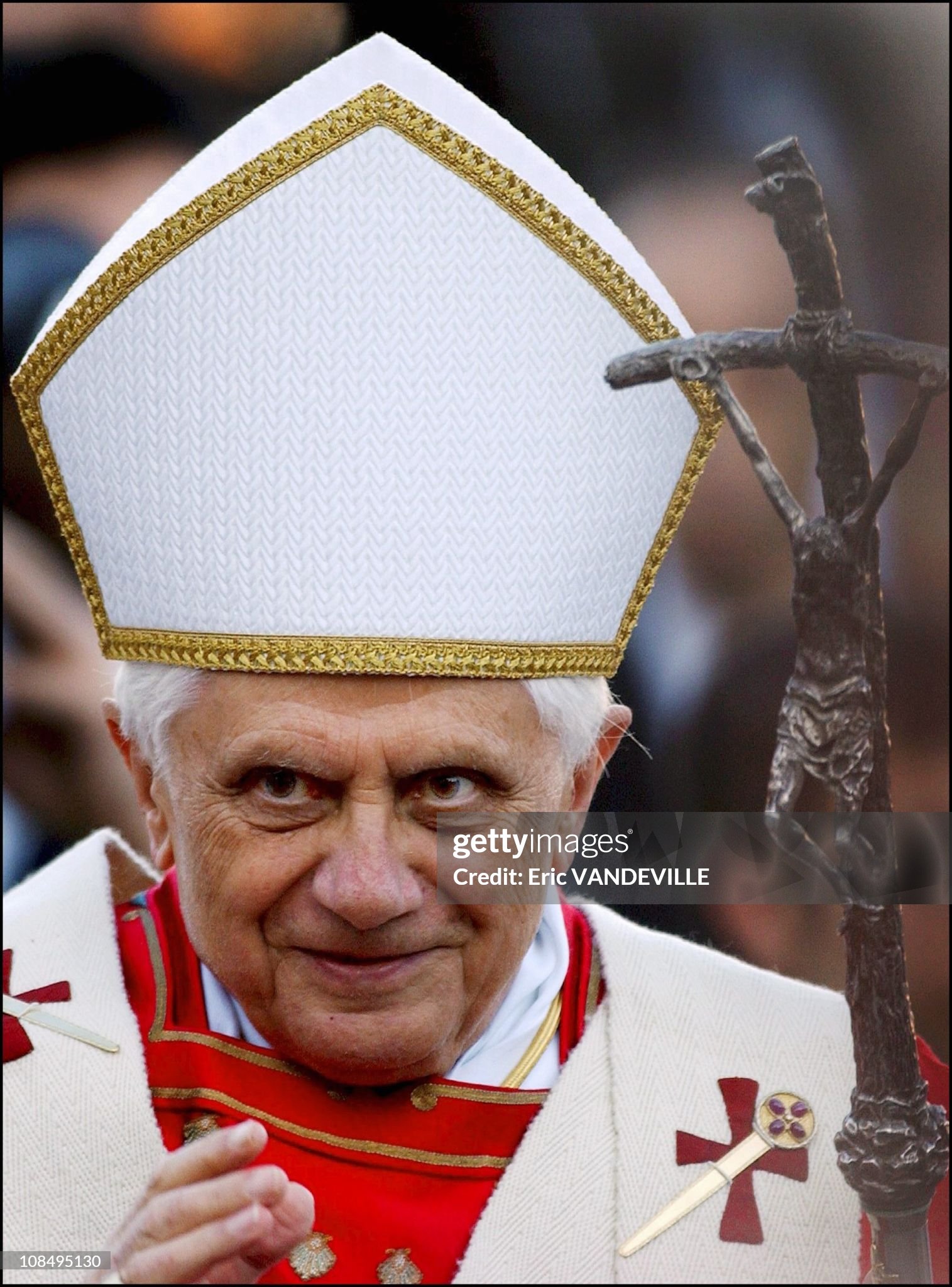 Elenco delle MITRE indossate da Papa Benedetto XVI