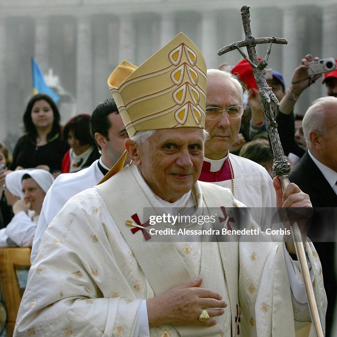 Elenco delle MITRE indossate da Papa Benedetto XVI