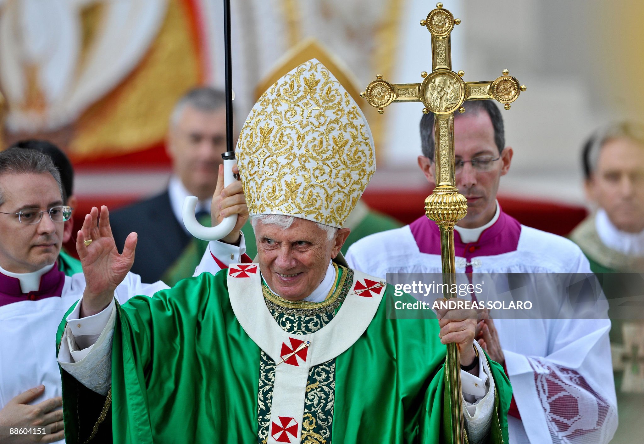 Elenco delle MITRE indossate da Papa Benedetto XVI