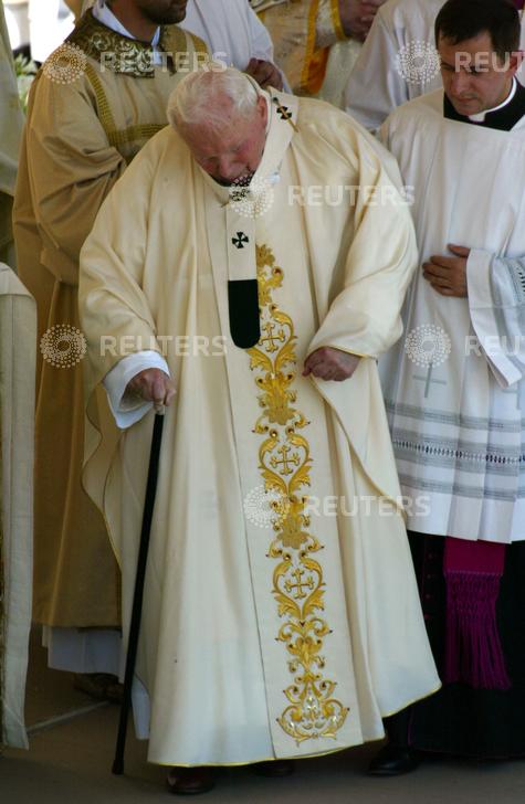 Celebrazioni Pontificie: elenco dei paramenti e dei paliotti